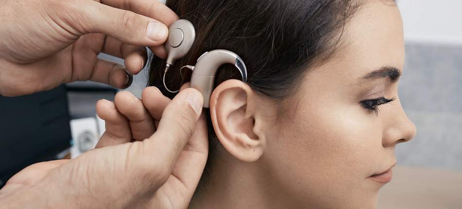 Hearing Aid vs Cochlear Implant – What Is the Difference ...